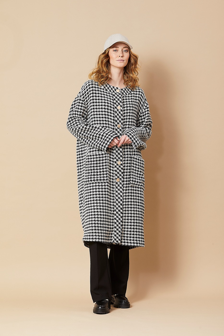 Rue de Femme Beth Coat Check-